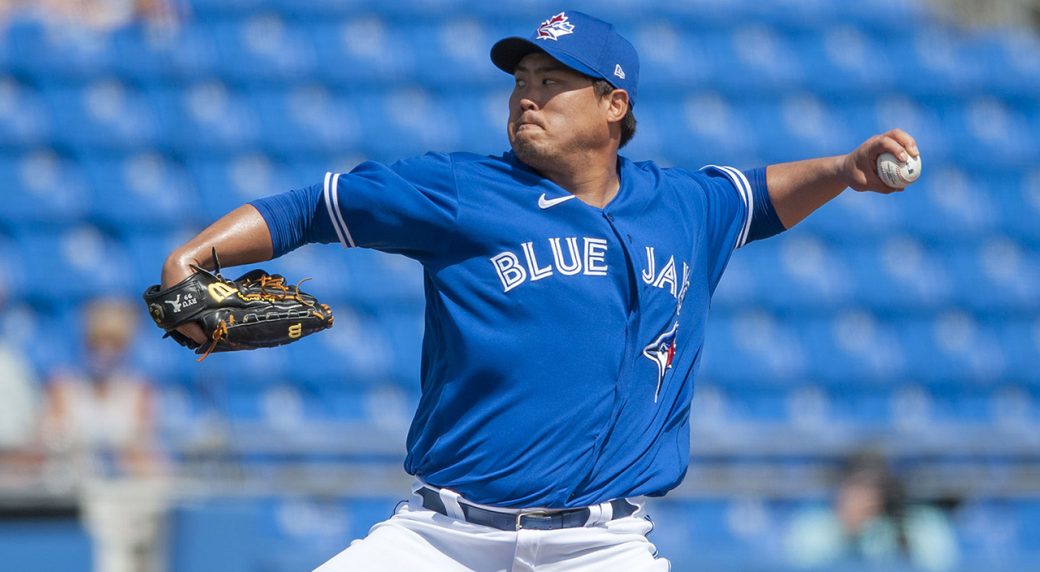 Hyun Jin Ryu leads Blue Jays to victory over Tigers