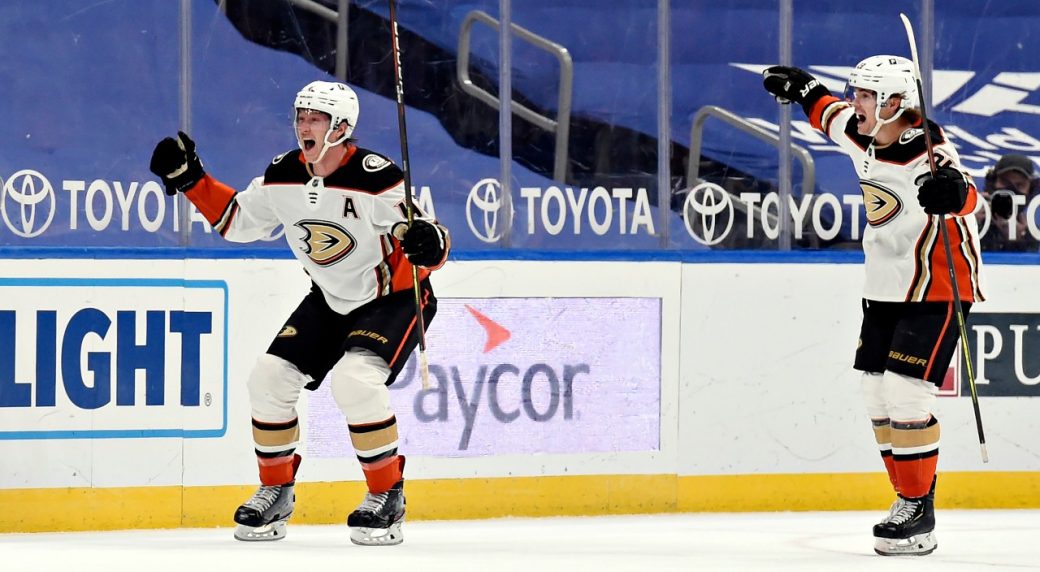 Ducks edge Blues in OT, lose Rakell to upper-body injury