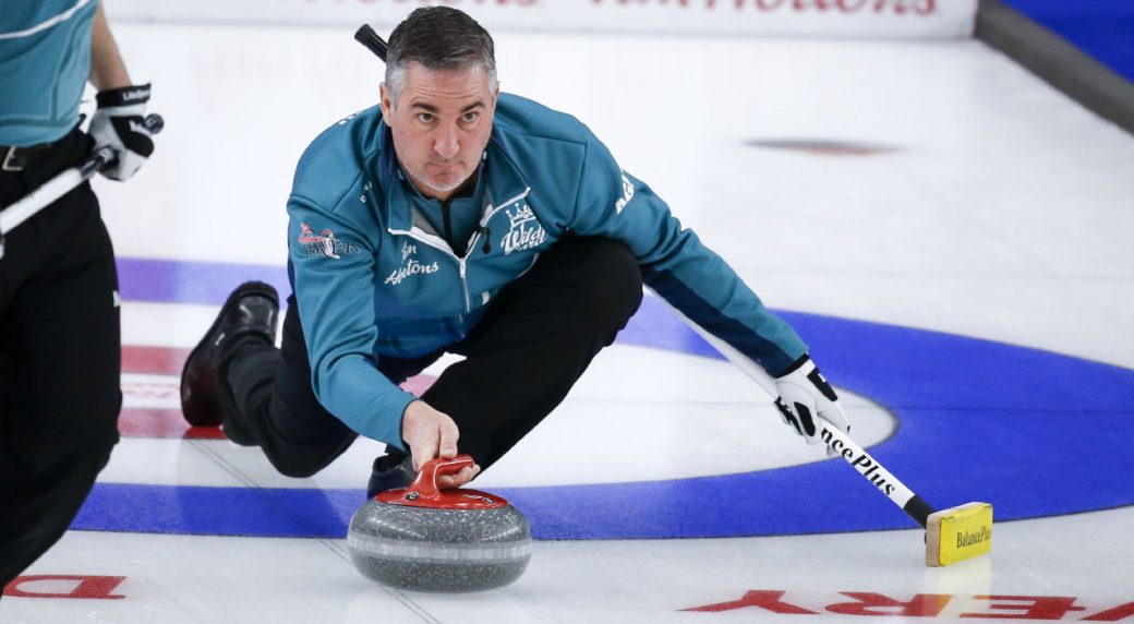 Middaugh beats Dunstone to move into first place at the Brier