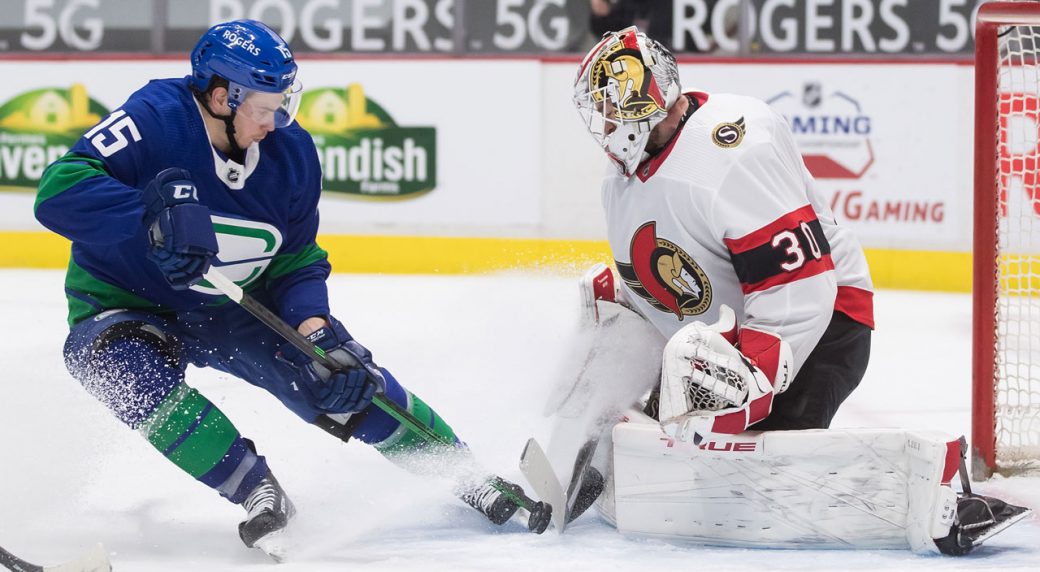Senators' Matt Murray suffers lower-body injury vs. Canucks