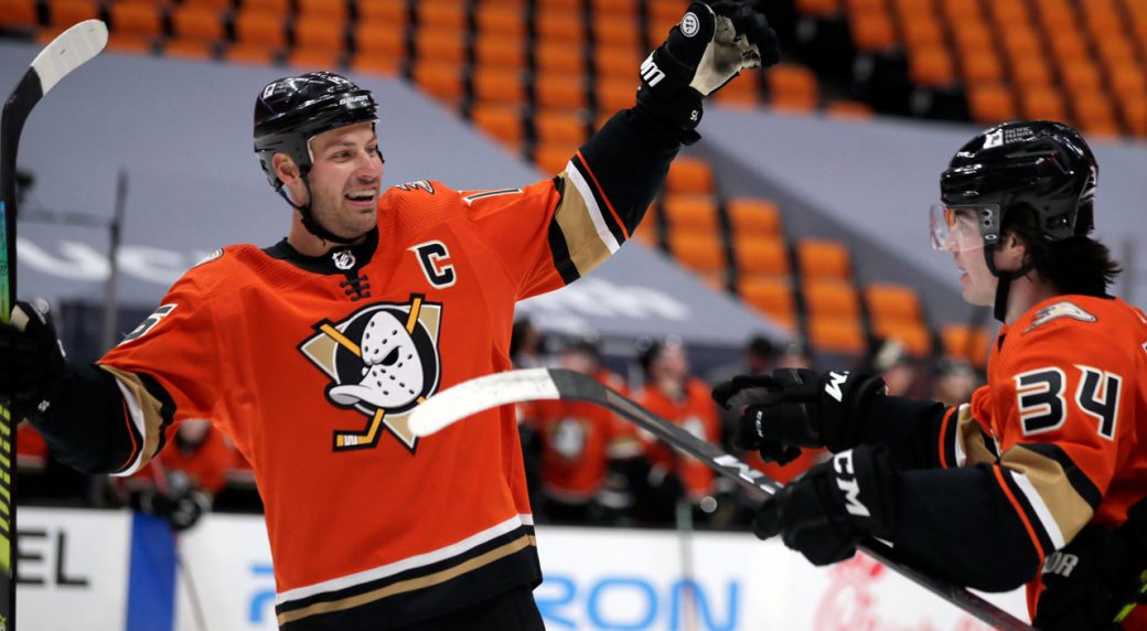 Ducks GM Murray confirms Ryan Getzlaf trade talks before deadline