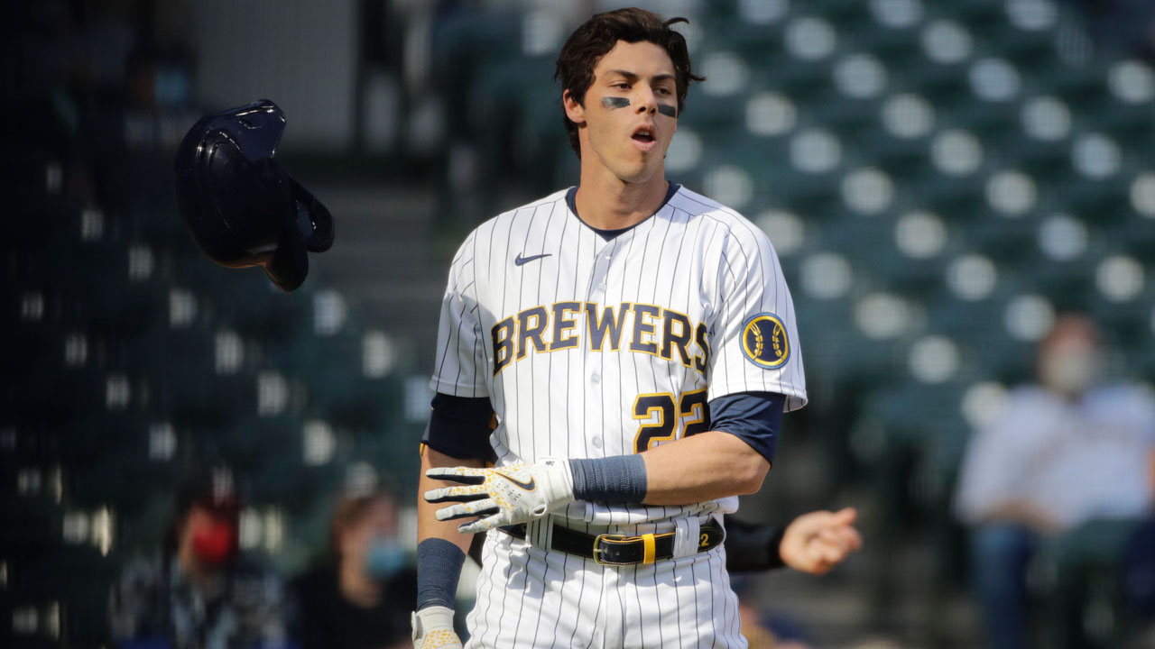 Brewers’ Yelich heads back to Milwaukee for MRI on sore back