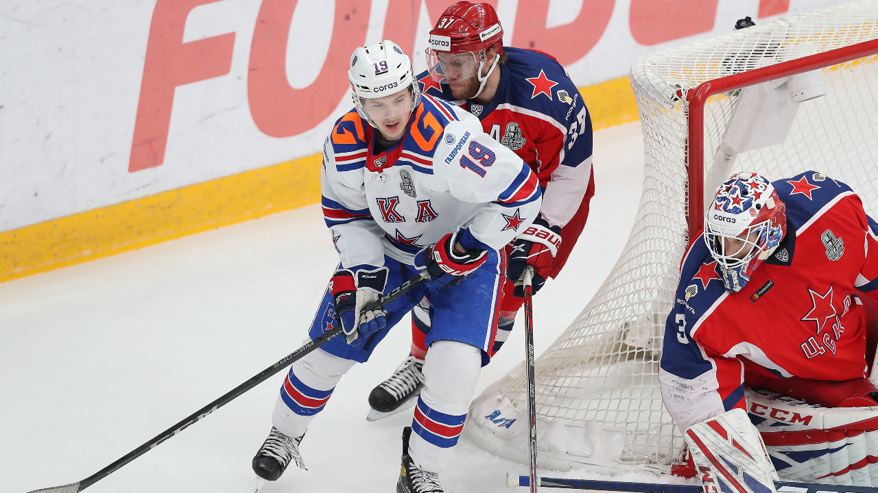 Kings sign Vladimir Tkachyov out of KHL to one-year, entry-level deal ...
