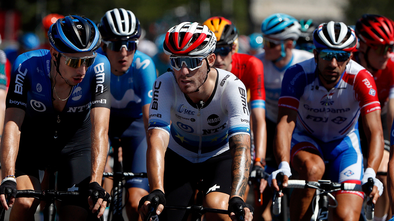 Nizzolo finally wins Giro stage on 8th attempt; Bernal leads