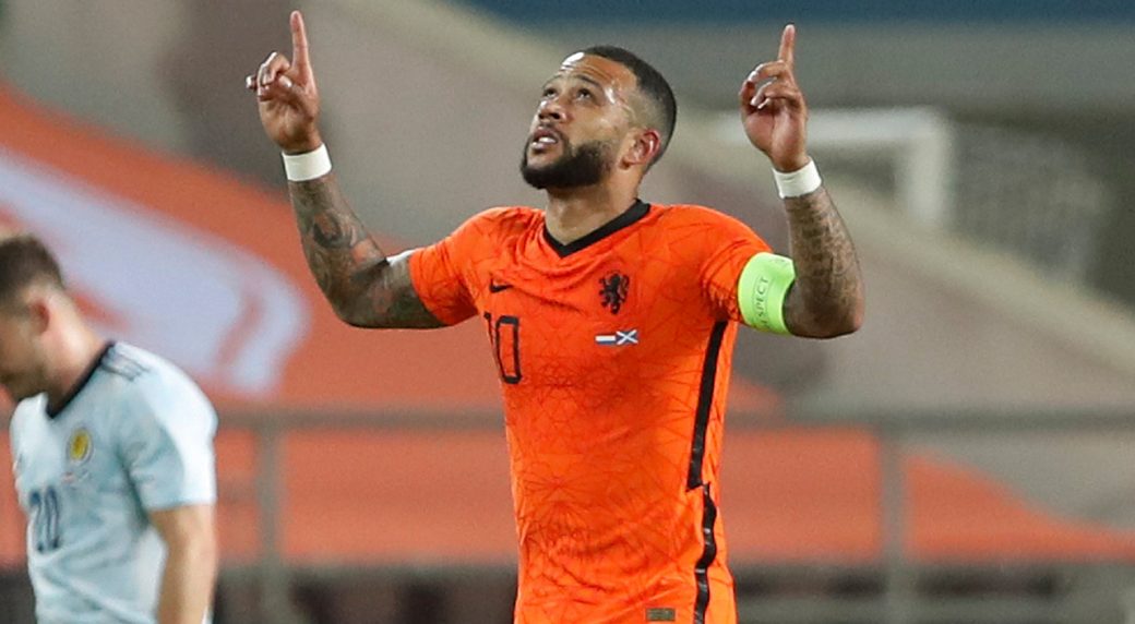 Barcelona signs Netherlands striker Memphis Depay on free transfer