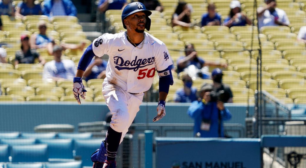 Betts feeling 'really good,' eyes return soon to Dodgers