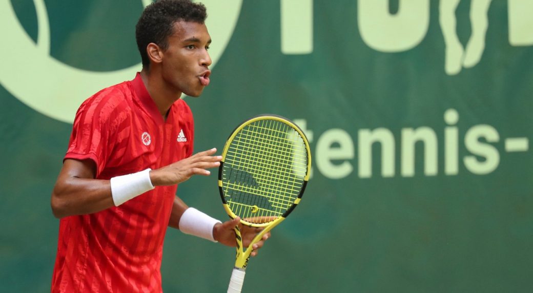 Canadian Auger-Aliassime upsets Federer in Noventi Open second round