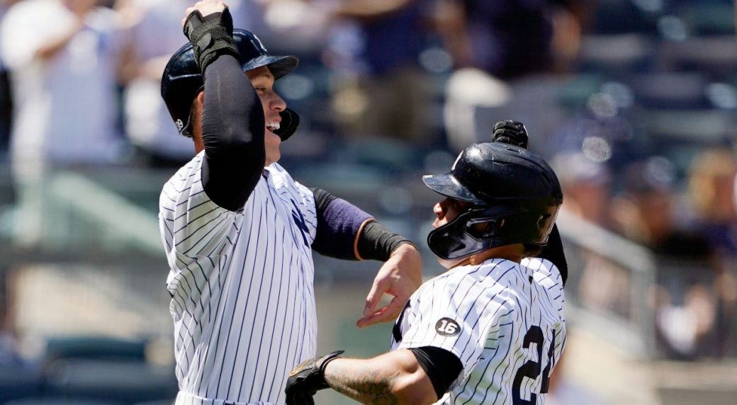 Judge, Sanchez drive Yankees to blowout win over Royals