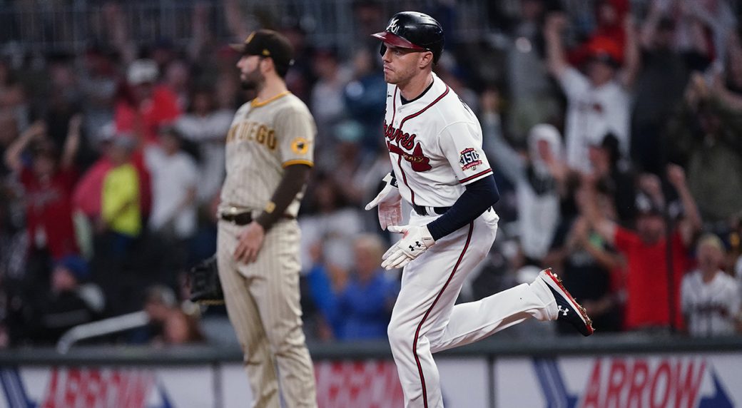 Freeman, Toussaint spark Braves to win over Padres