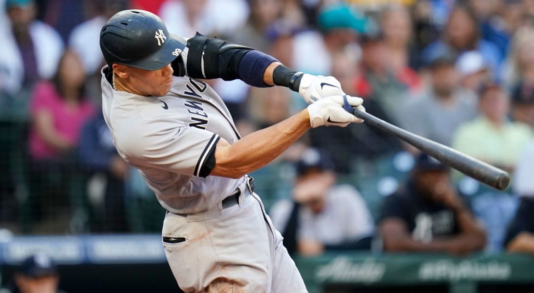 Yankees star Aaron Judge takes batting practice, nearing return from ...