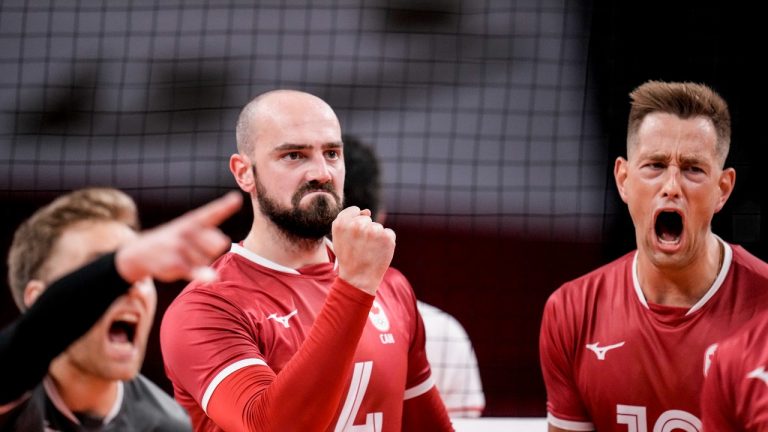 Canadian men's volleyball team gets first win in Tokyo - Sportsnet.ca