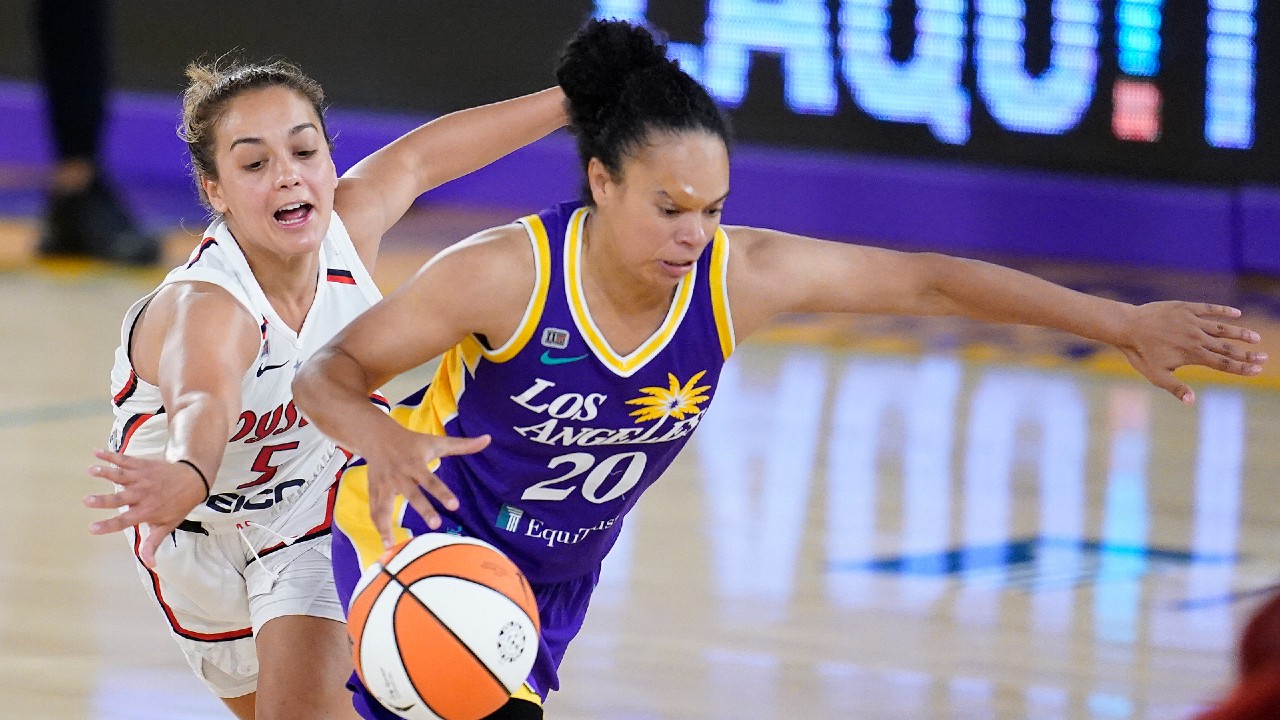 'Basketball junkie' Kristi Toliver on coaching in NBA while playing in ...