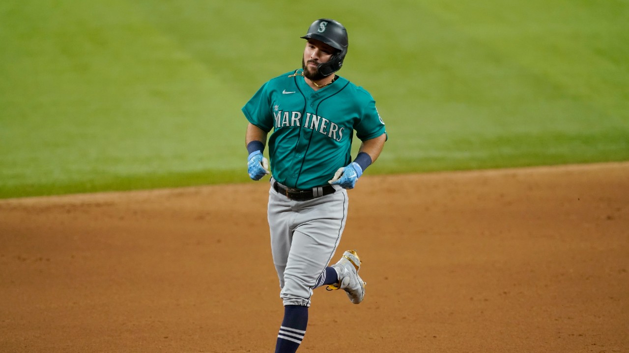 Torrens' two-run single helps Mariners sweep stumbling A's - Sportsnet.ca