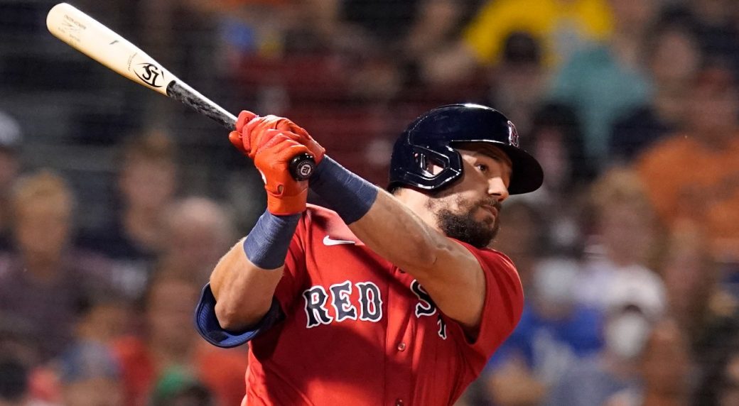 Kyle Schwarber scores twice in debut, skidding Red Sox rout Orioles