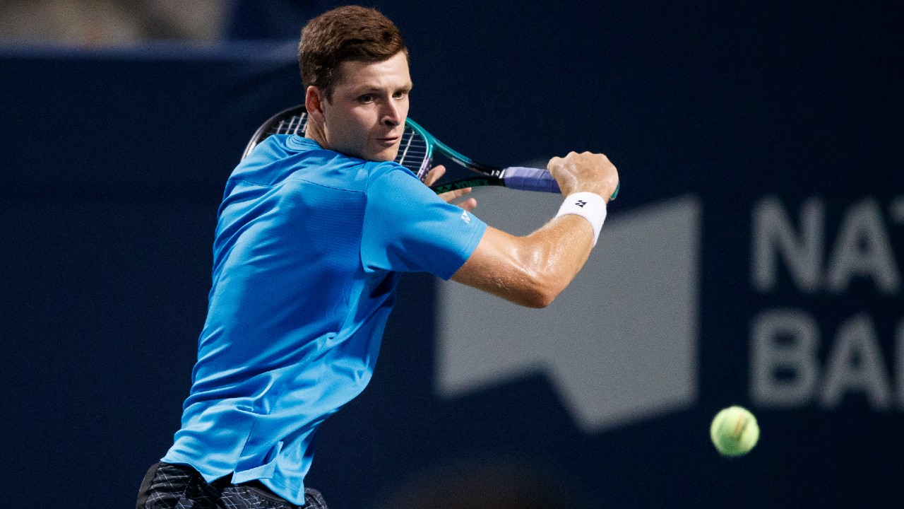 Hubert Hurkacz wins Moselle Open for third title in 2021