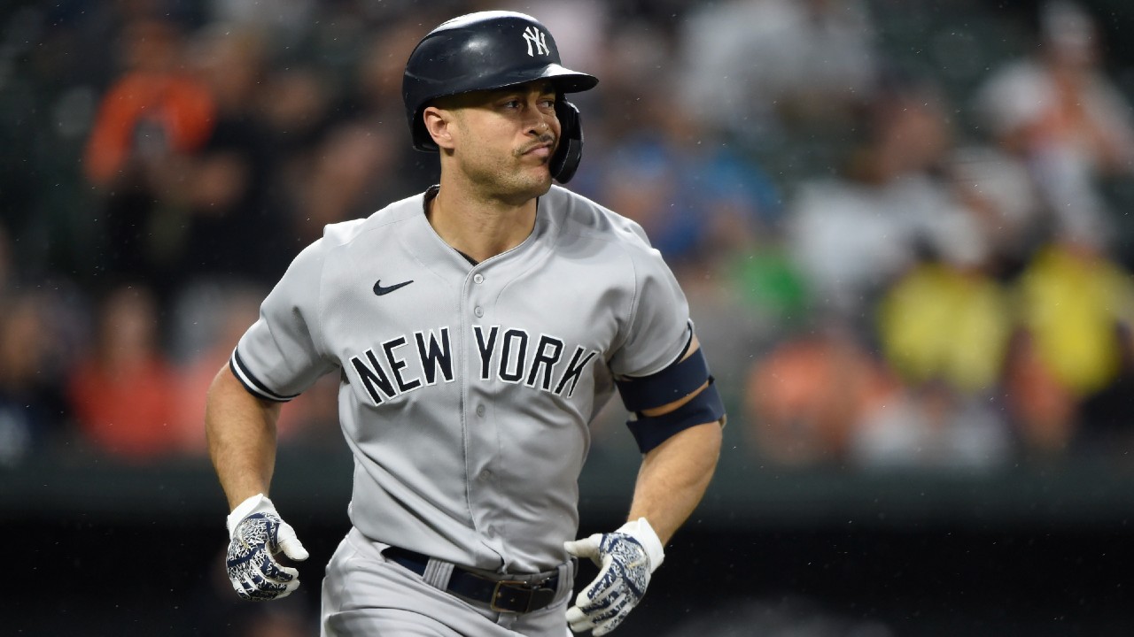 MLB Roundup: Stanton powers Yankees over Twins