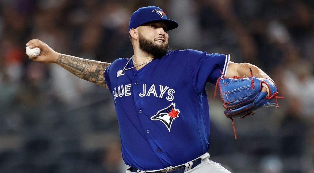 Blue Jays' starting pitchers find camaraderie with group walkout ritual
