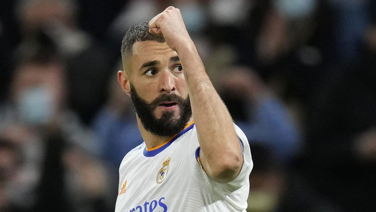 Benzema draws level with Raul as Madrid's second highest scorer ...