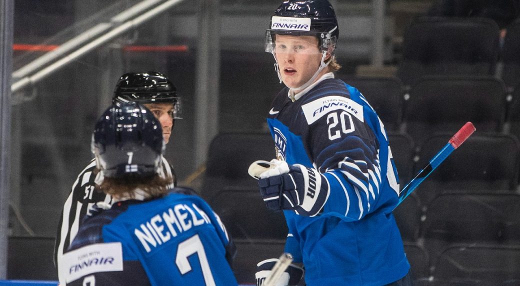 Samuel Helenius leads Finland past Germany at world juniors