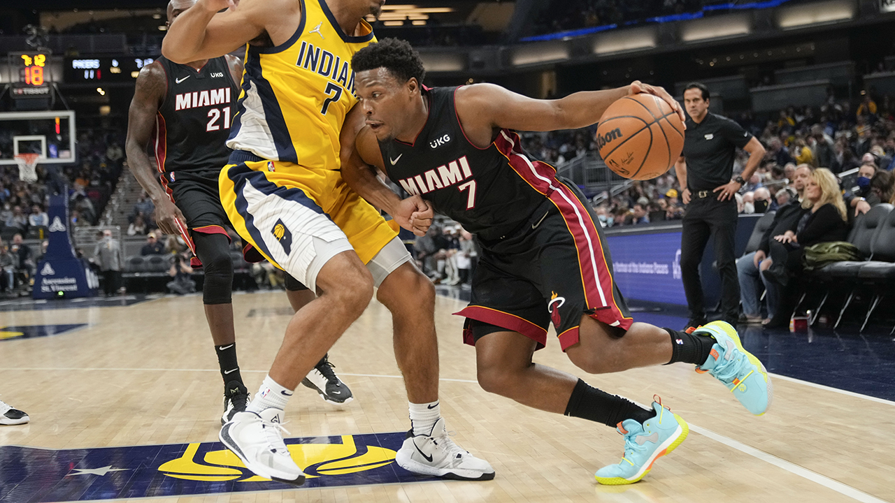 Lowry leads Heat’s three-point barrage in win over Pacers