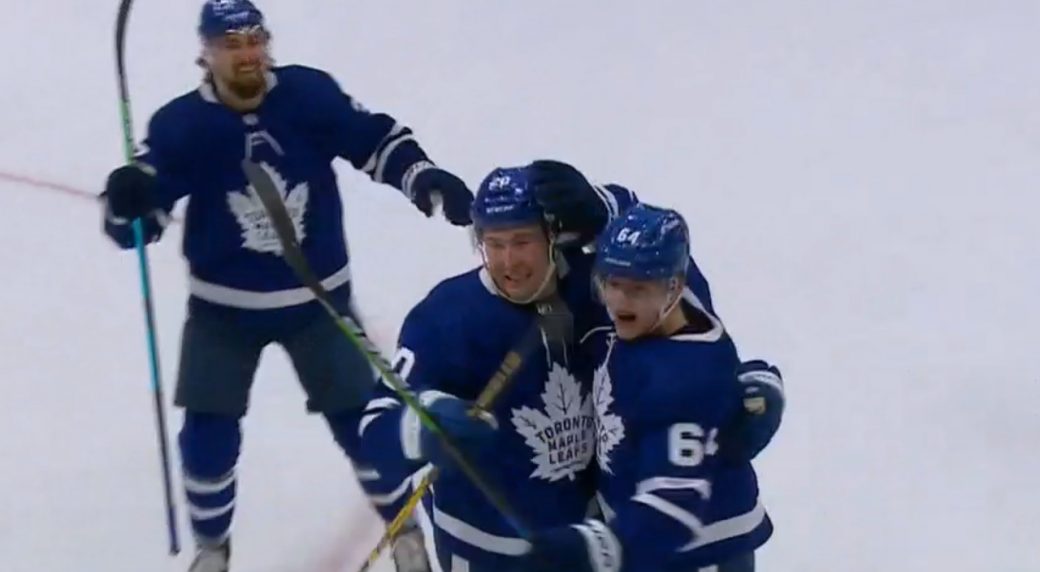 Watch: Maple Leafs forward Nick Ritchie scores first goal with team