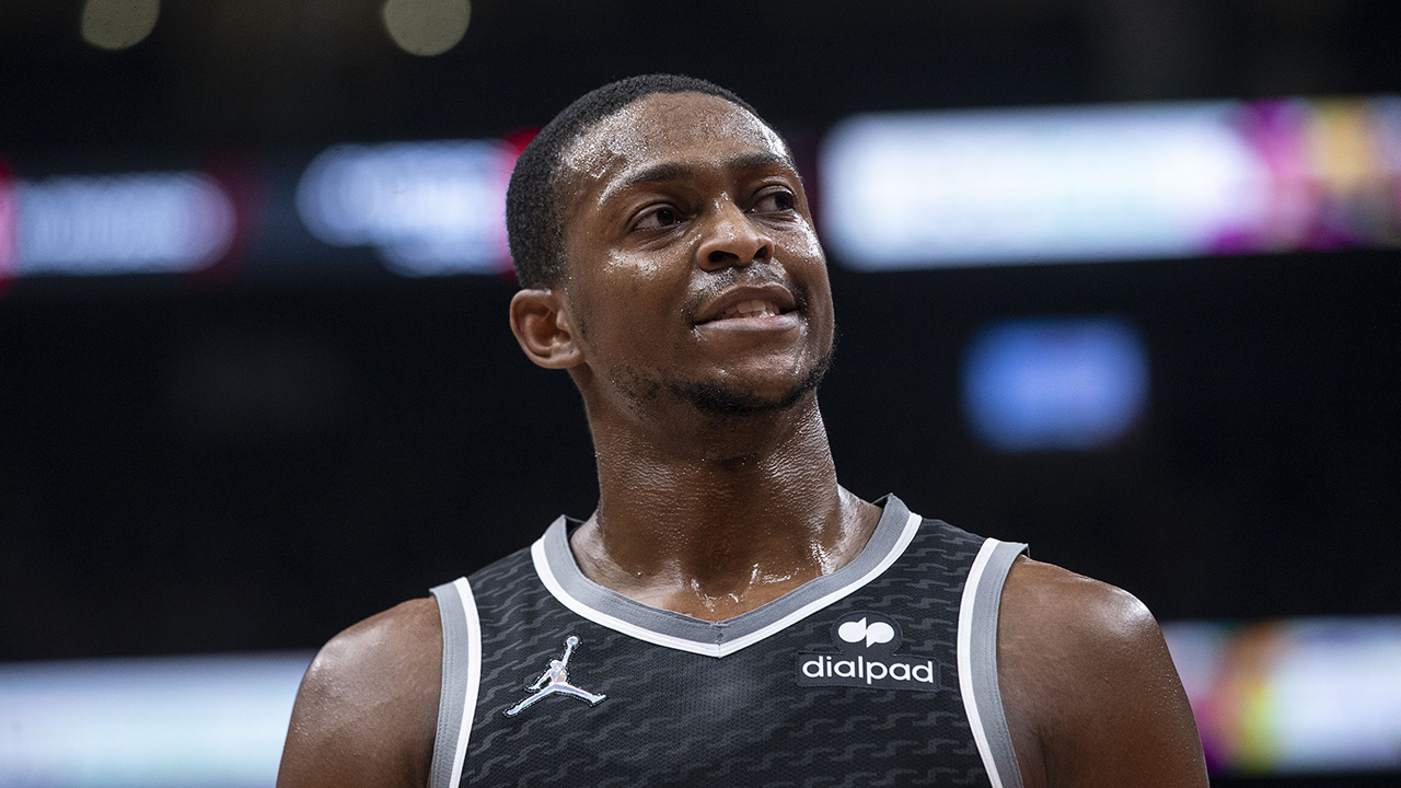 Report: Kings' Fox avoids significant injury, will likely miss time ...