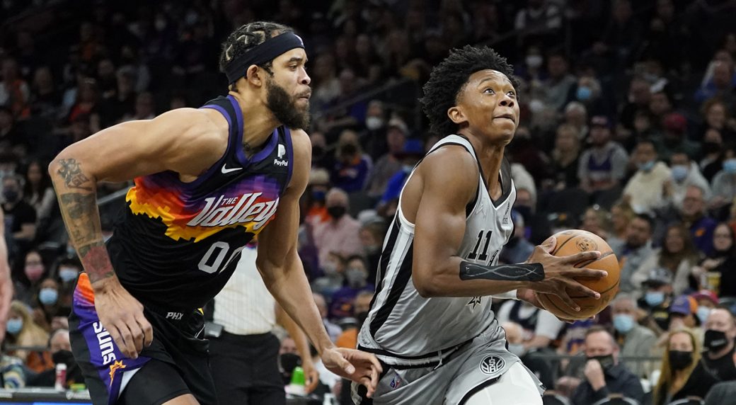 NBA-leading Suns rally against Spurs for 10th straight win
