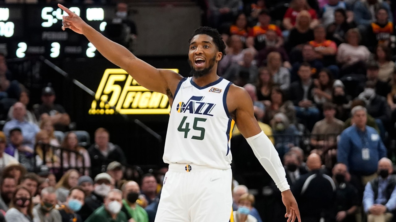 Mitchell scores 26 points, Gobert adds 16 to lead surging Jazz over ...