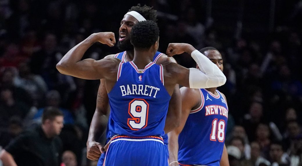 Barrett, Knicks dominate Clippers to snap seven-game skid
