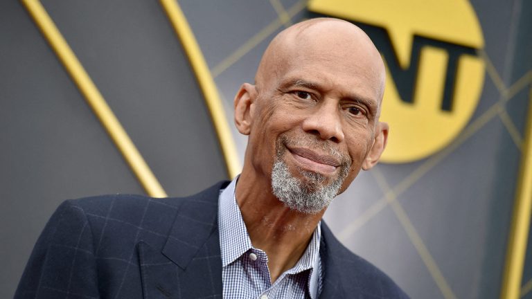 Pat Riley reflects on Kareem's 'greatness' as LeBron nears scoring ...