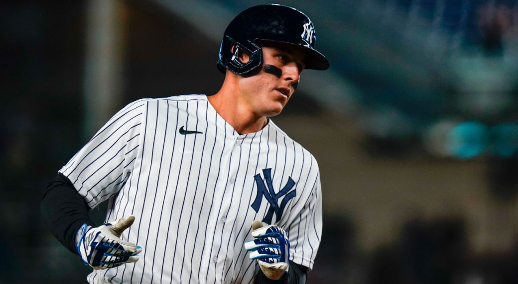 MLB Roundup: Rizzo hits 3 HRs for big league lead, Yankees outslug Orioles