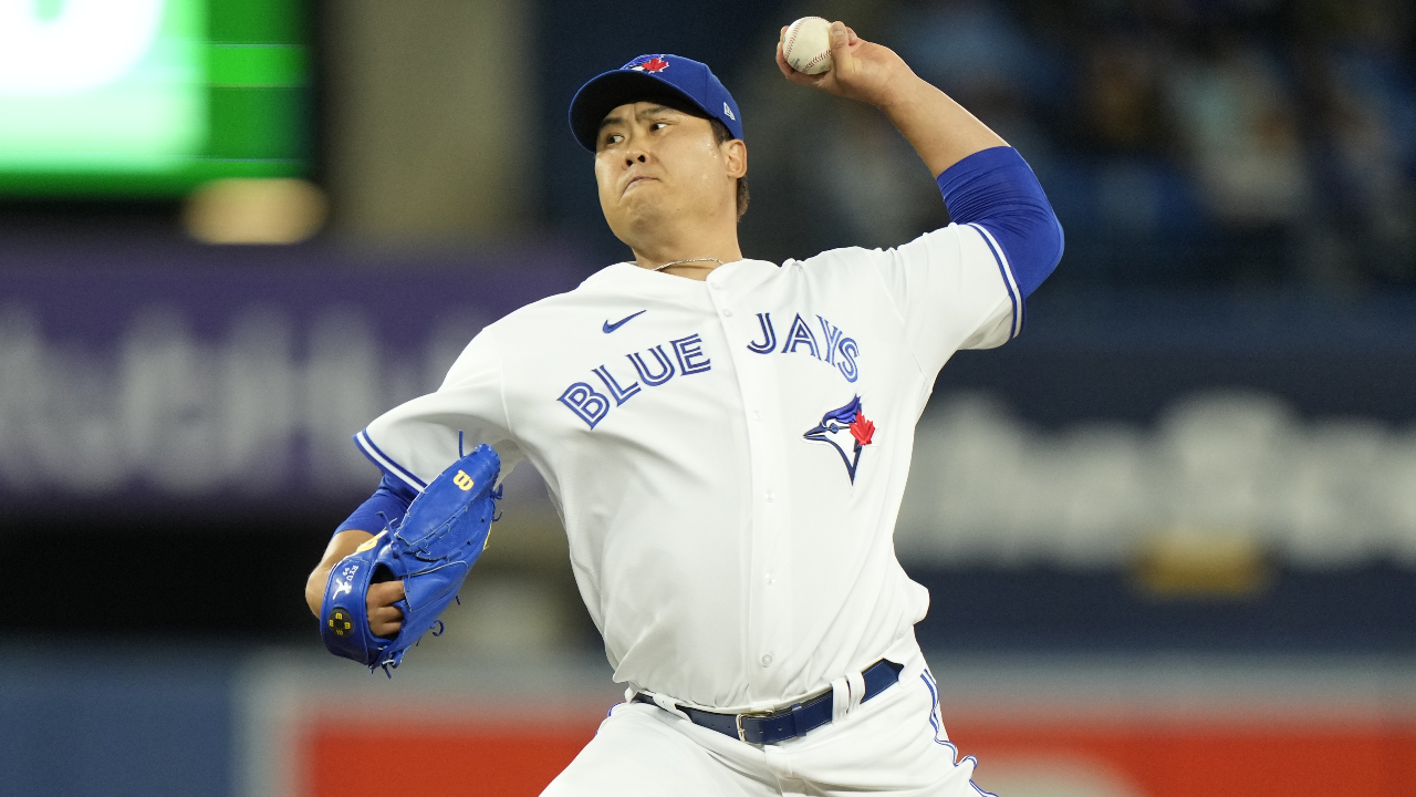 Blue Jays’ Ryu will have elbow assessed following MRI