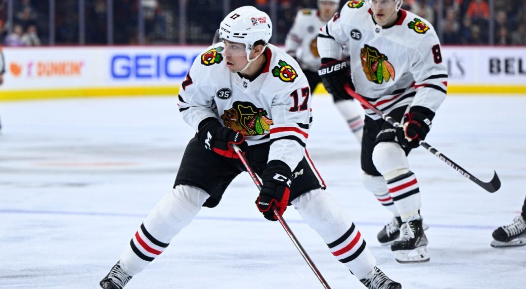 Report: Dylan Strome won't receive qualifying offer from Blackhawks
