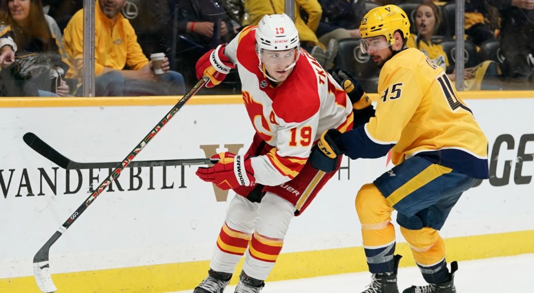 After trade to Panthers, Matthew Tkachuk signs eight-year, $76M extension