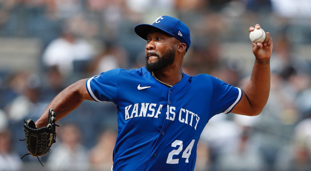 Royals' Garrett appeals 3-game ban for drink toss at fan