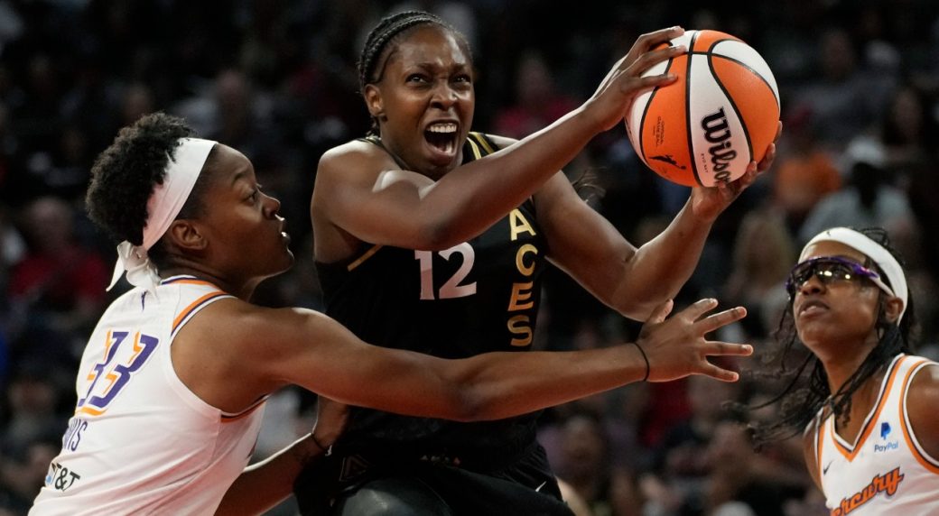 Gray, record-setting Aces beat Mercury to sweep series
