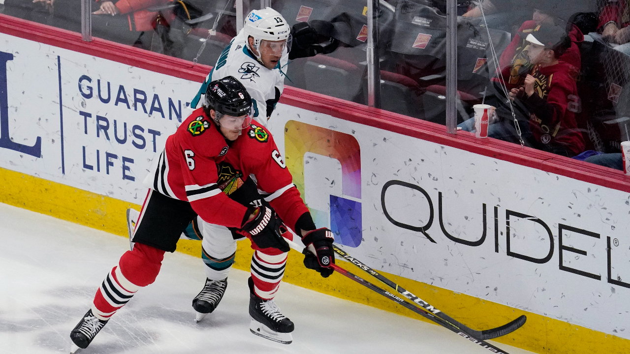 Blackhawks defenceman Jake McCabe undergoes spine surgery, out 10-12 ...