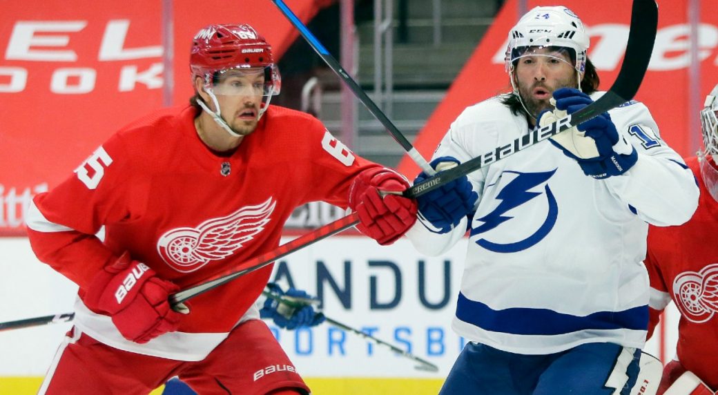 Canucks sign veteran defenceman Danny DeKeyser to professional tryout ...