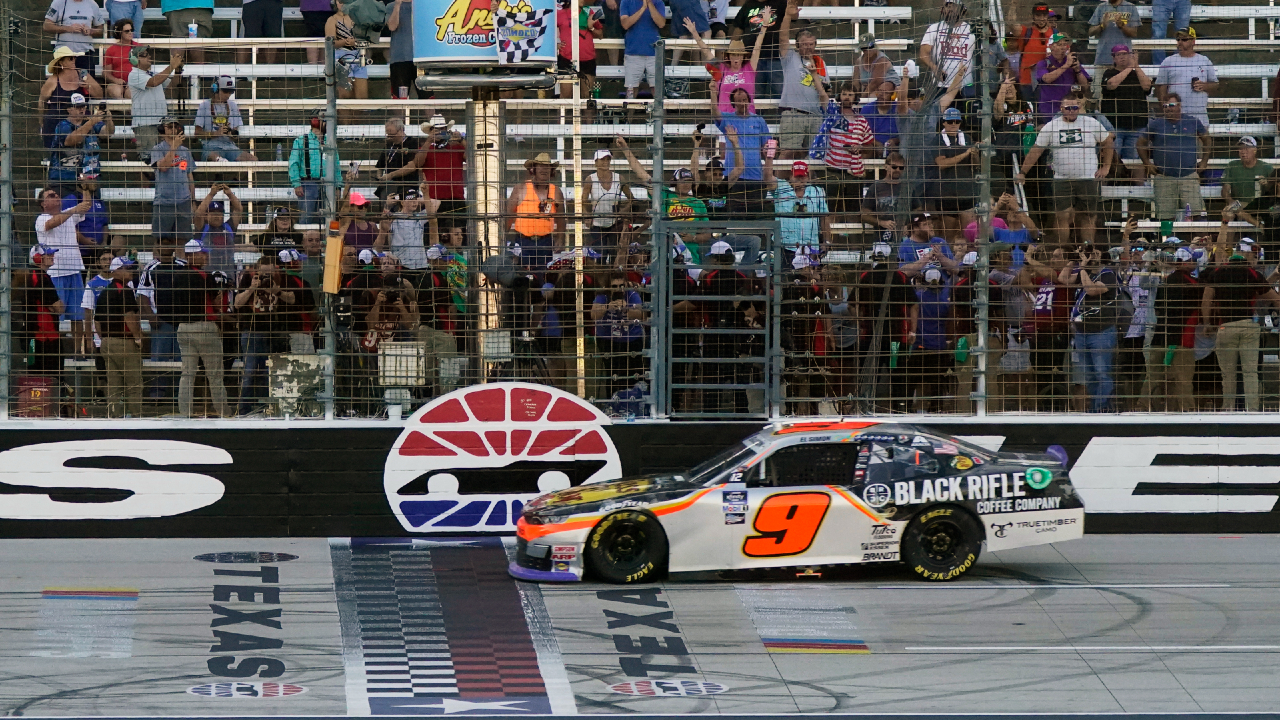 Gragson opens Xfinity playoffs by winning fourth race in row - Sportsnet.ca