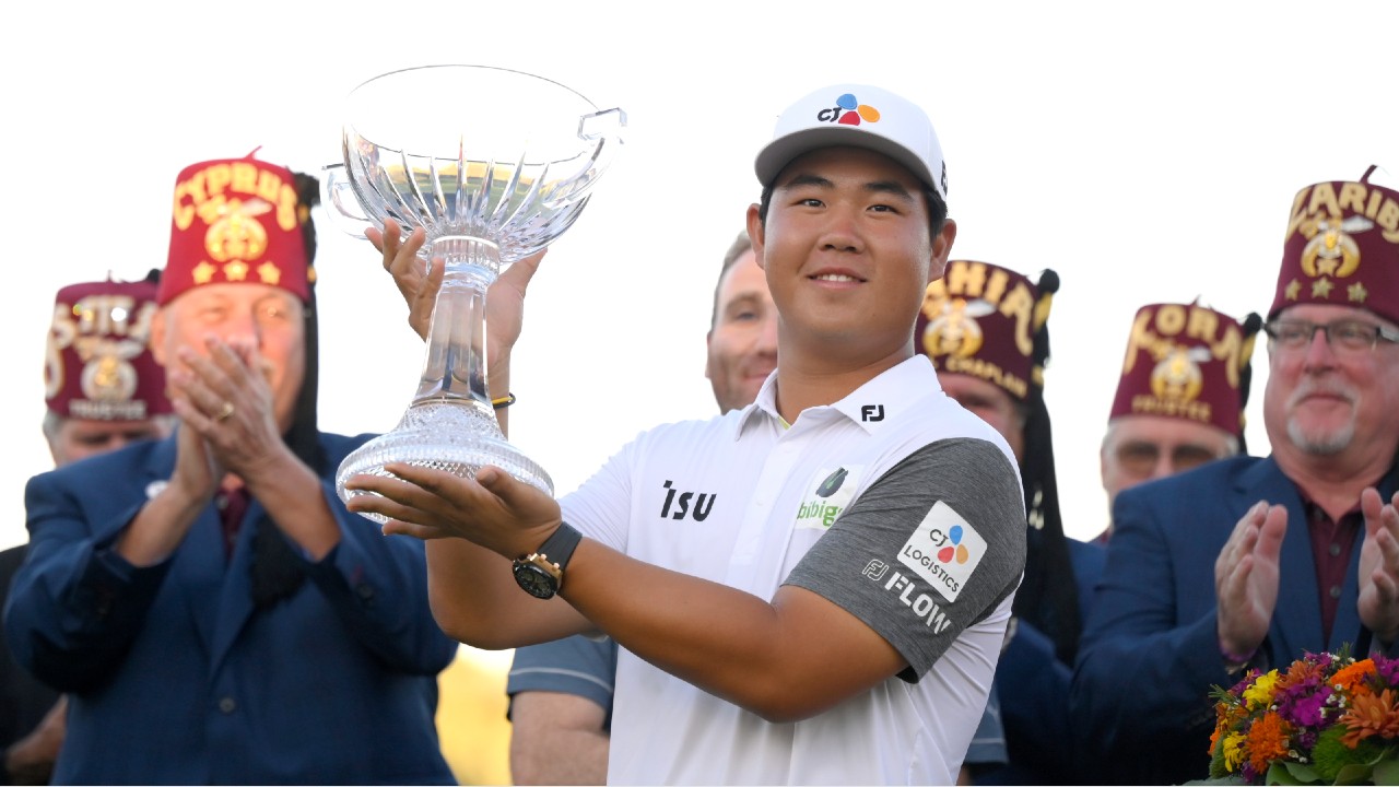 Tom Kim wins in Vegas as Cantlay falls apart on final hole - Sportsnet.ca
