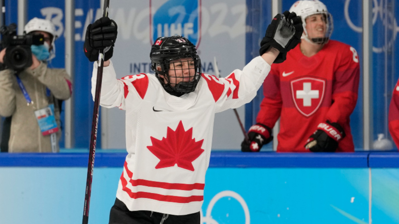 Women's national hockey team supports Hockey Canada changes, wants seat ...