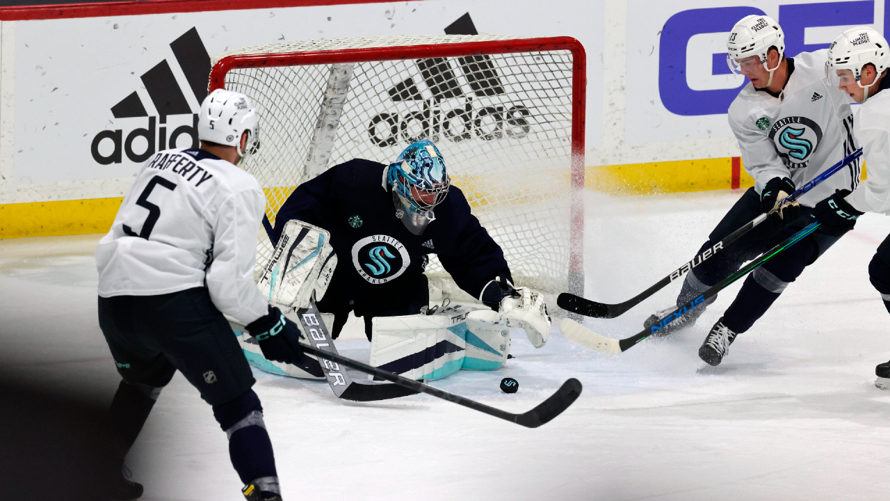 Kraken place G Philipp Grubauer on IR with lower-body injury - Sportsnet.ca