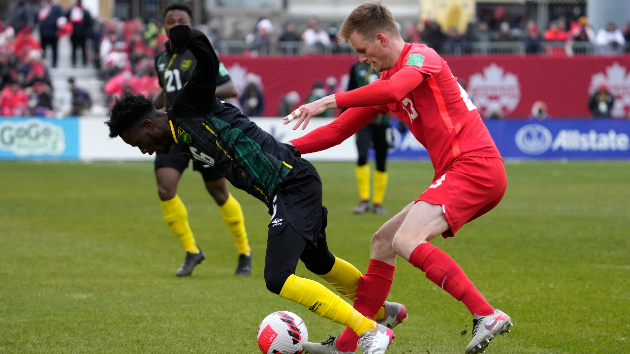 Canadian defender Kennedy to miss World Cup - Sportsnet.ca