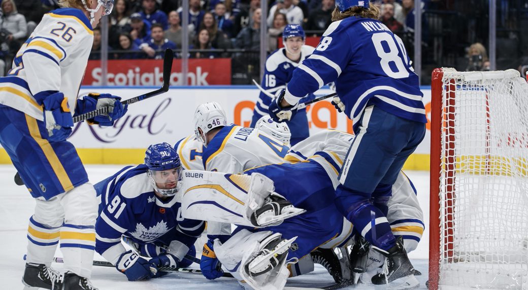 Marner extends point streak to 12 games as Maple Leafs beat Sabres