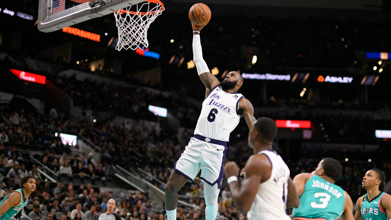 NBA Roundup: James returns in Lakers win, Celtics take down Kings to ...