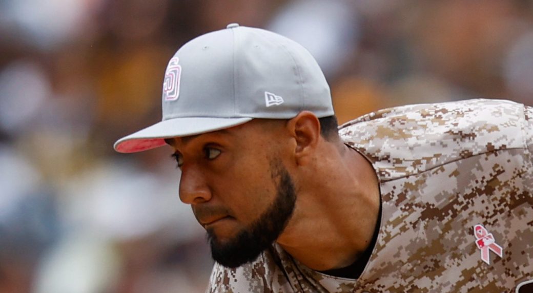 AP source: Reliever Robert Suarez, Padres agree to five-year, $46M deal