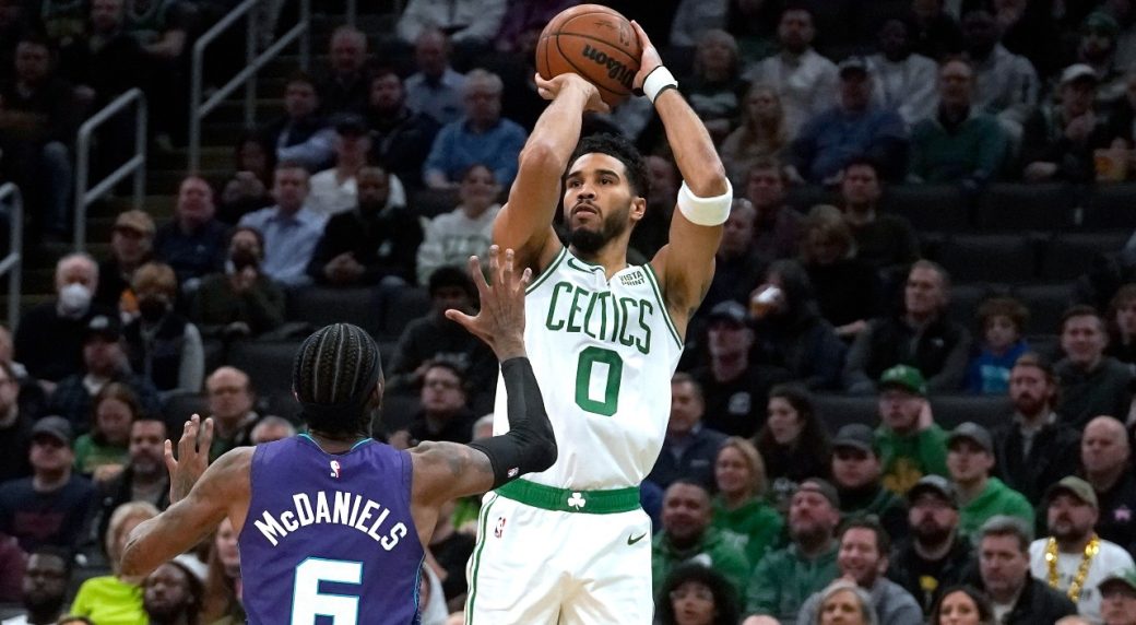 Smart dishes out career-high 15 dimes Celtics to blow out Hornets