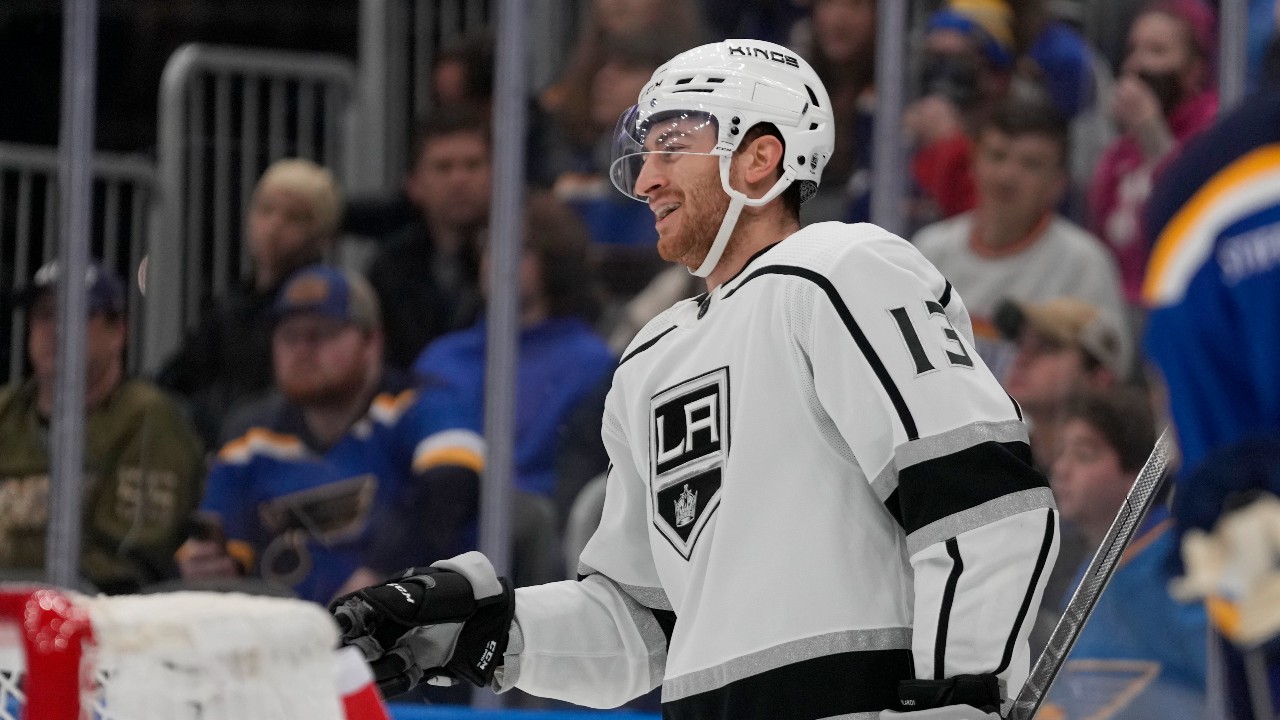Around the NHL: Kings' Vilardi says he's ready to return for Game 2 vs ...