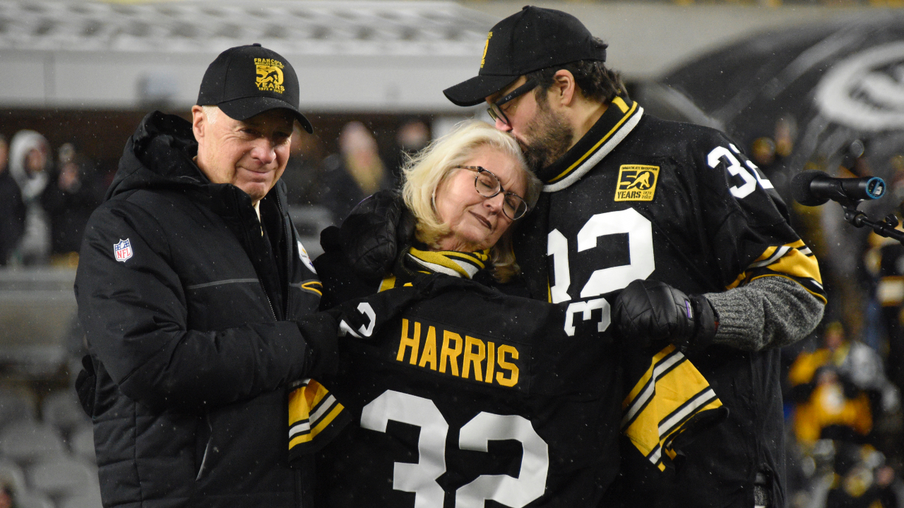 Franco Harris' widow, son on field in Pittsburgh as his No. 32 is ...