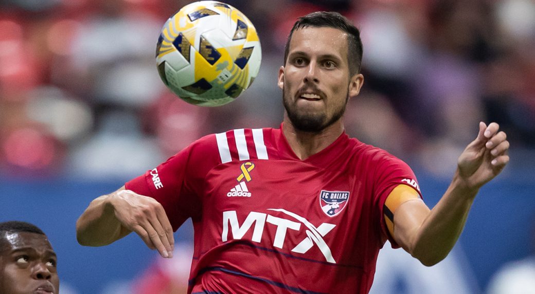 Toronto FC bolsters backline by signing veteran free agent centre back ...